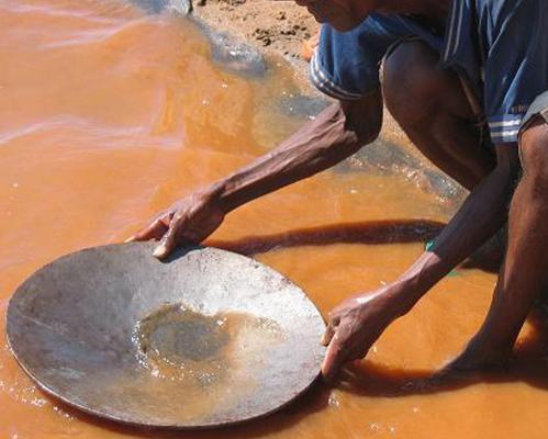 Madagascar hoping gold mining project will pan out