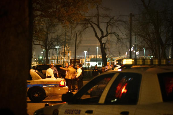 Houston officer shot in face is still fighting for his life