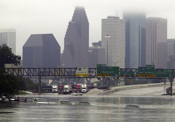 Remembering when Tropical Storm Allison flooded Houston