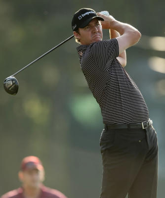 Walker ties course record at Shell Houston Open