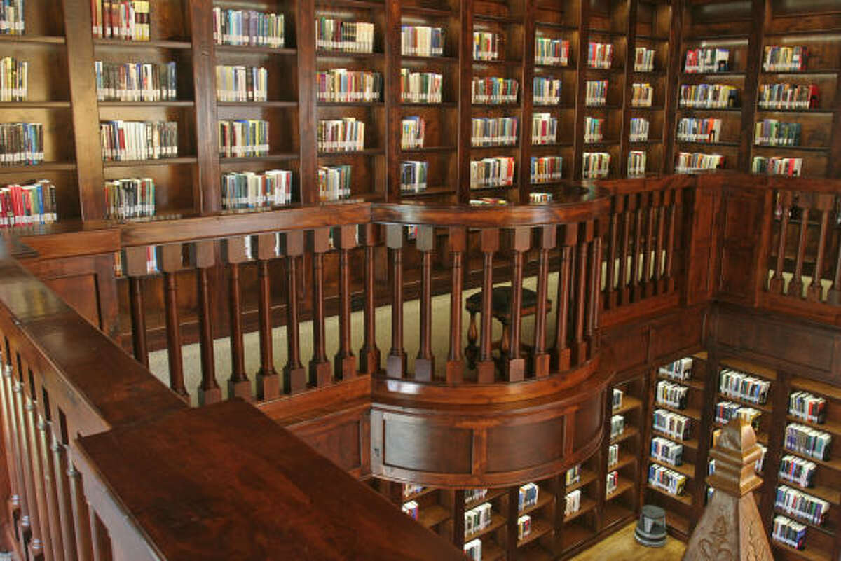 Lanier shares love of theology through new library, speaker series