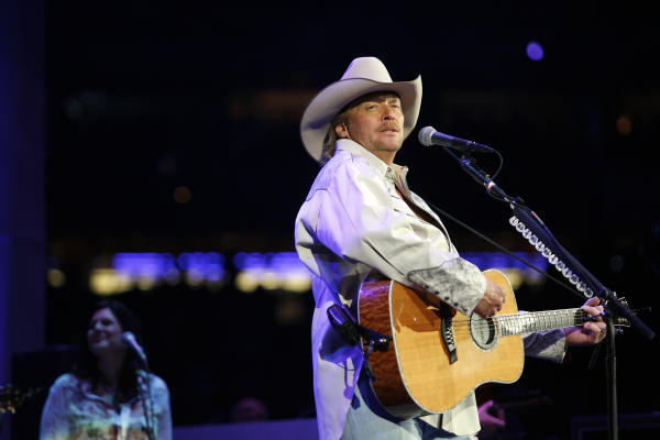 Alan Jackson takes to rodeo stage for 19th time Friday