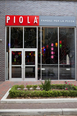 Festive Piola pizzeria is a Midtown hit