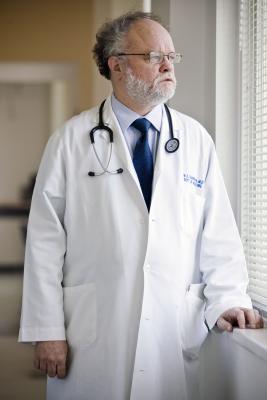 Doctor on front lines of AIDS battle tells how disease changed