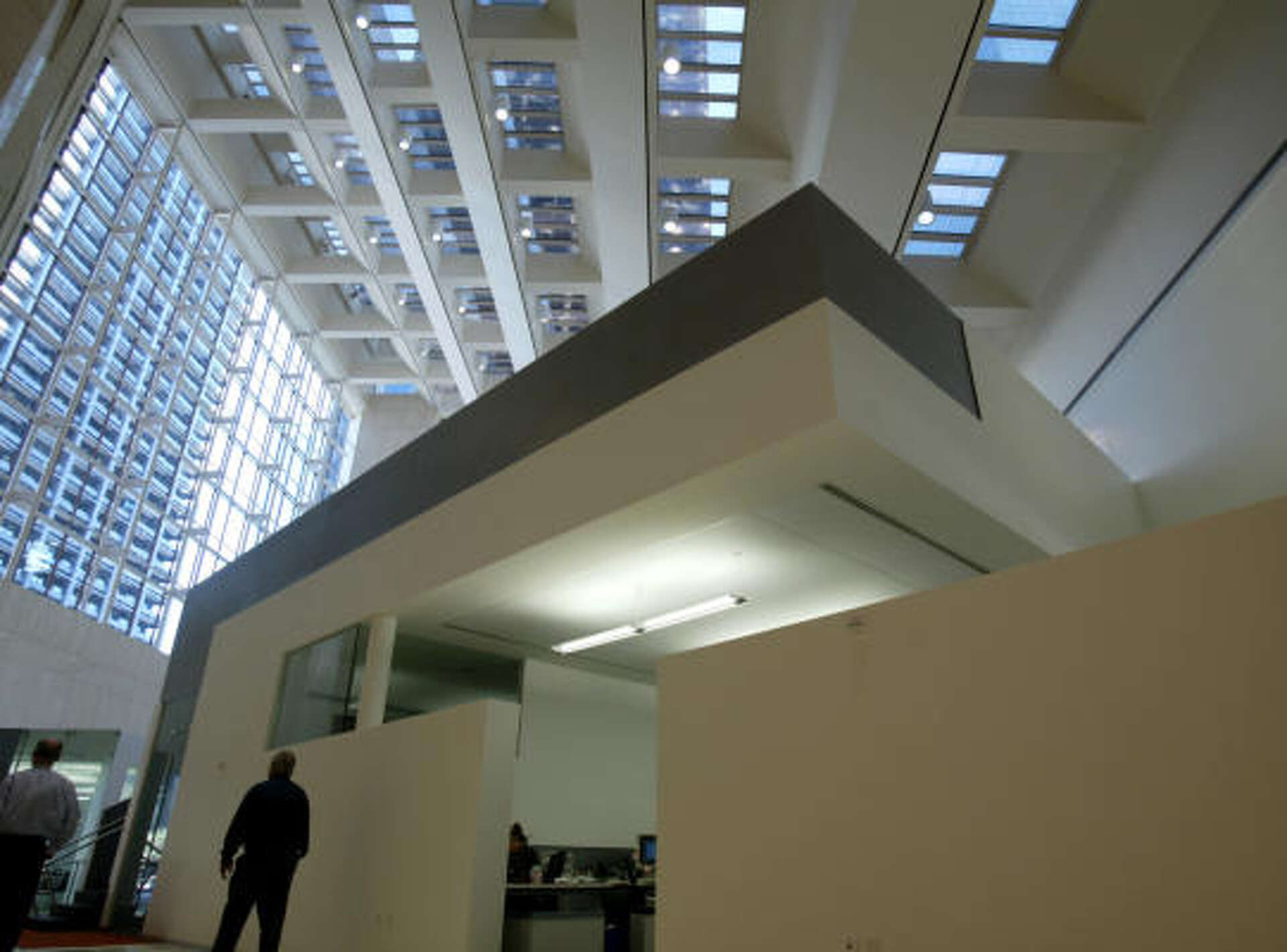 Houston buildings share screen time with Sean Penn