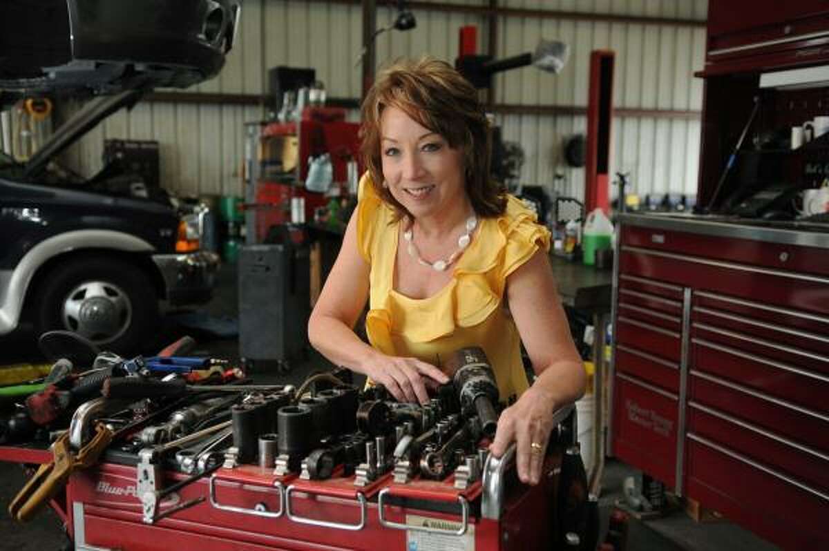 Lynn Beckwith knows her cars and her customers
