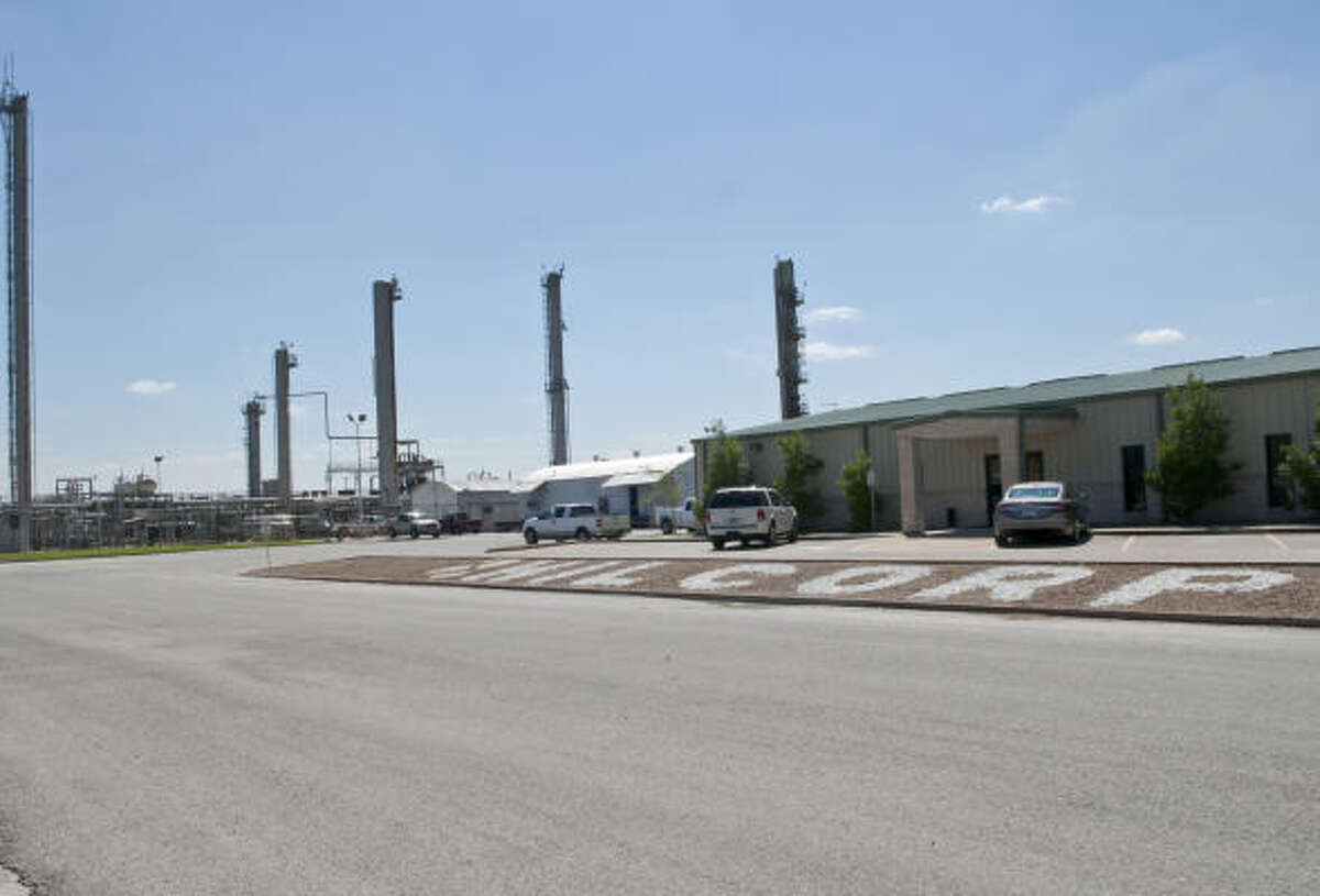 Midsize-company winner Hilcorp is an open book