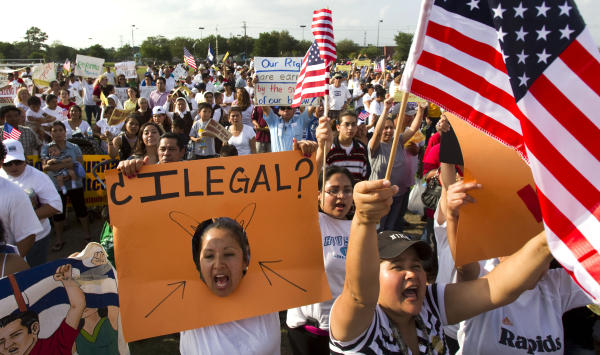 7,000 Houstonians join nationwide rally for immigrant rights