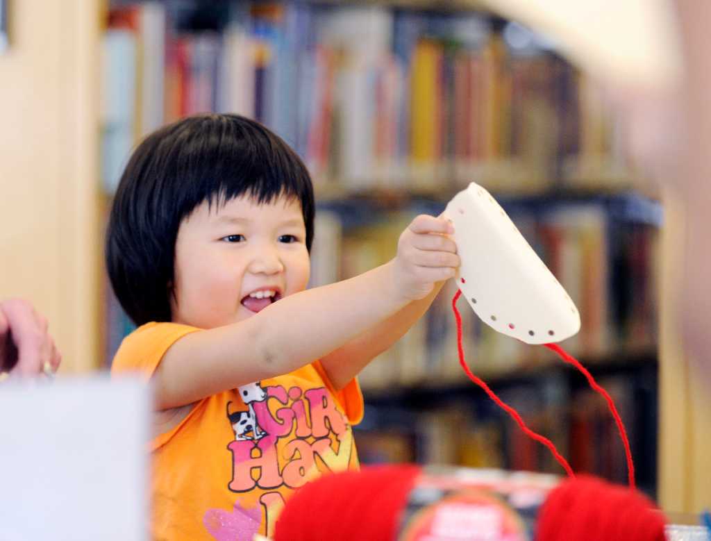 Kids getting crafty at Greenwich Library
