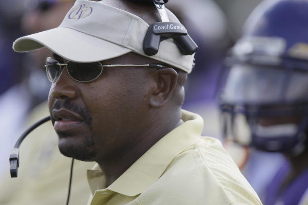 PV coach Frazier steps down; defensive coach promoted