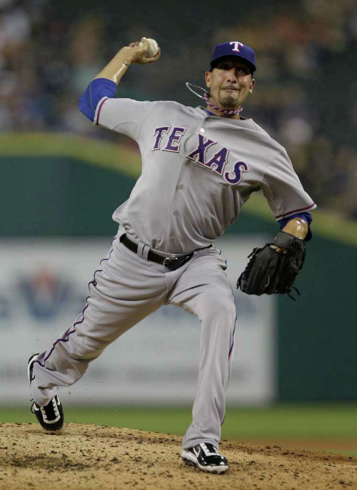 Blast dampens Adams' debut with Rangers