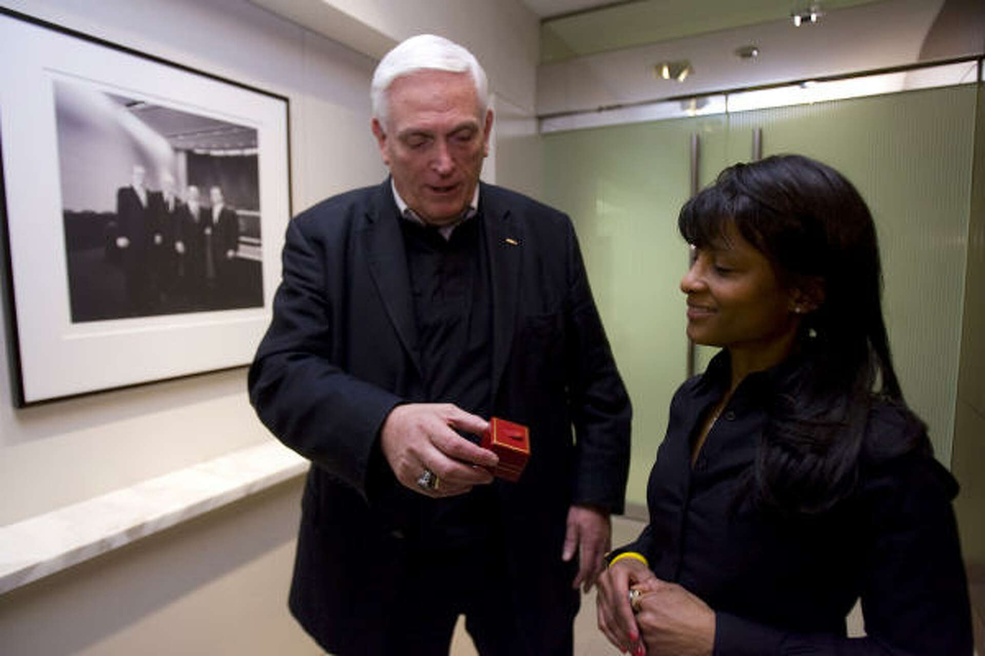 Manley's Super Bowl ring now symbol of 2 victories