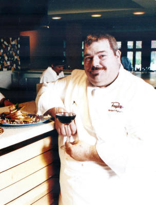 Restaurateur, community volunteer ‘Chef Richie' dies