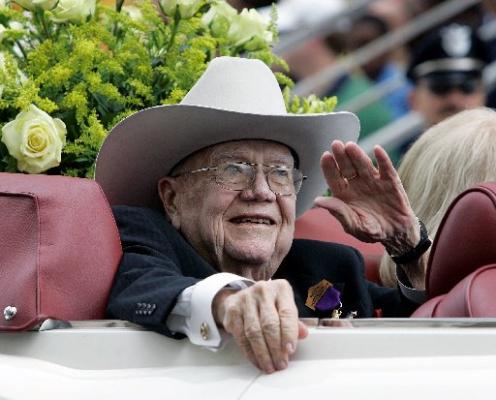 Former Governor Briscoe laid to rest at his ranch