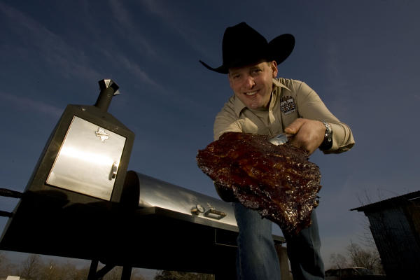 Pit bosses: Kings of the 'cue