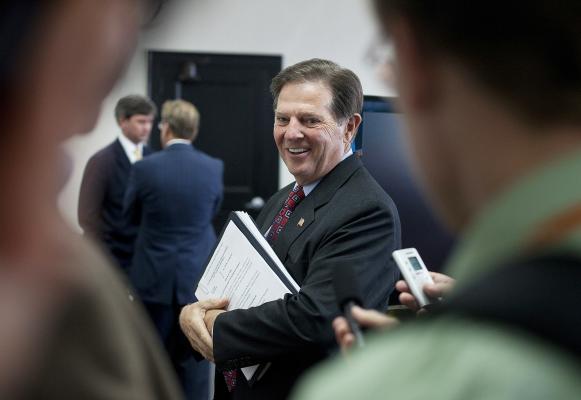Jokes, jury racial makeup mark DeLay trial start