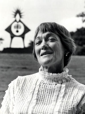 Pioneering female sculptor Hannah Stewart dies