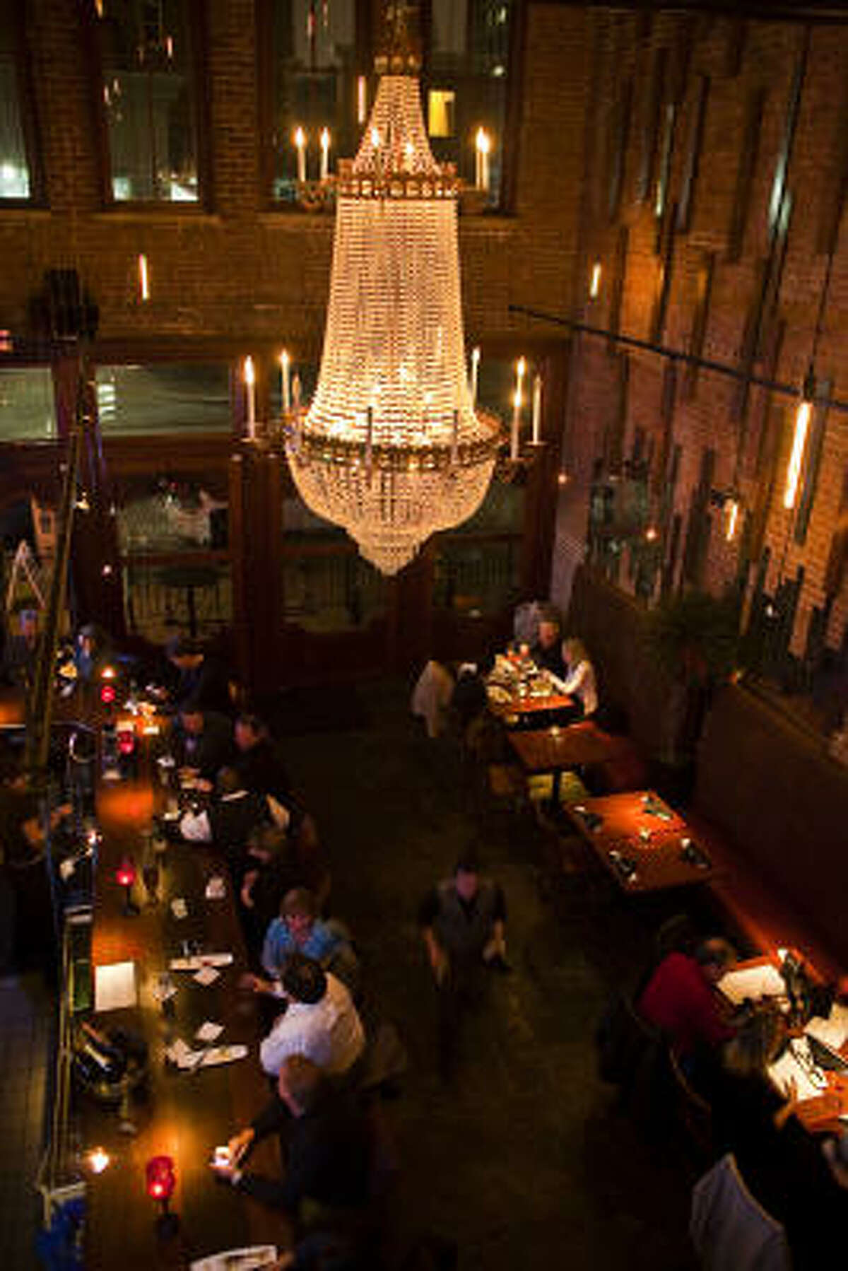 Houstonian turning old buildings into bars, restaurants