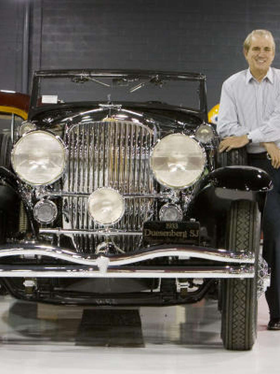 Auction puts dream of O'Quinn car museum in neutral