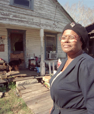 Loved ones try to raise funds to bury 'Samaritan'