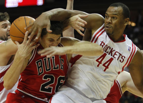 Bulls 95, Rockets 92