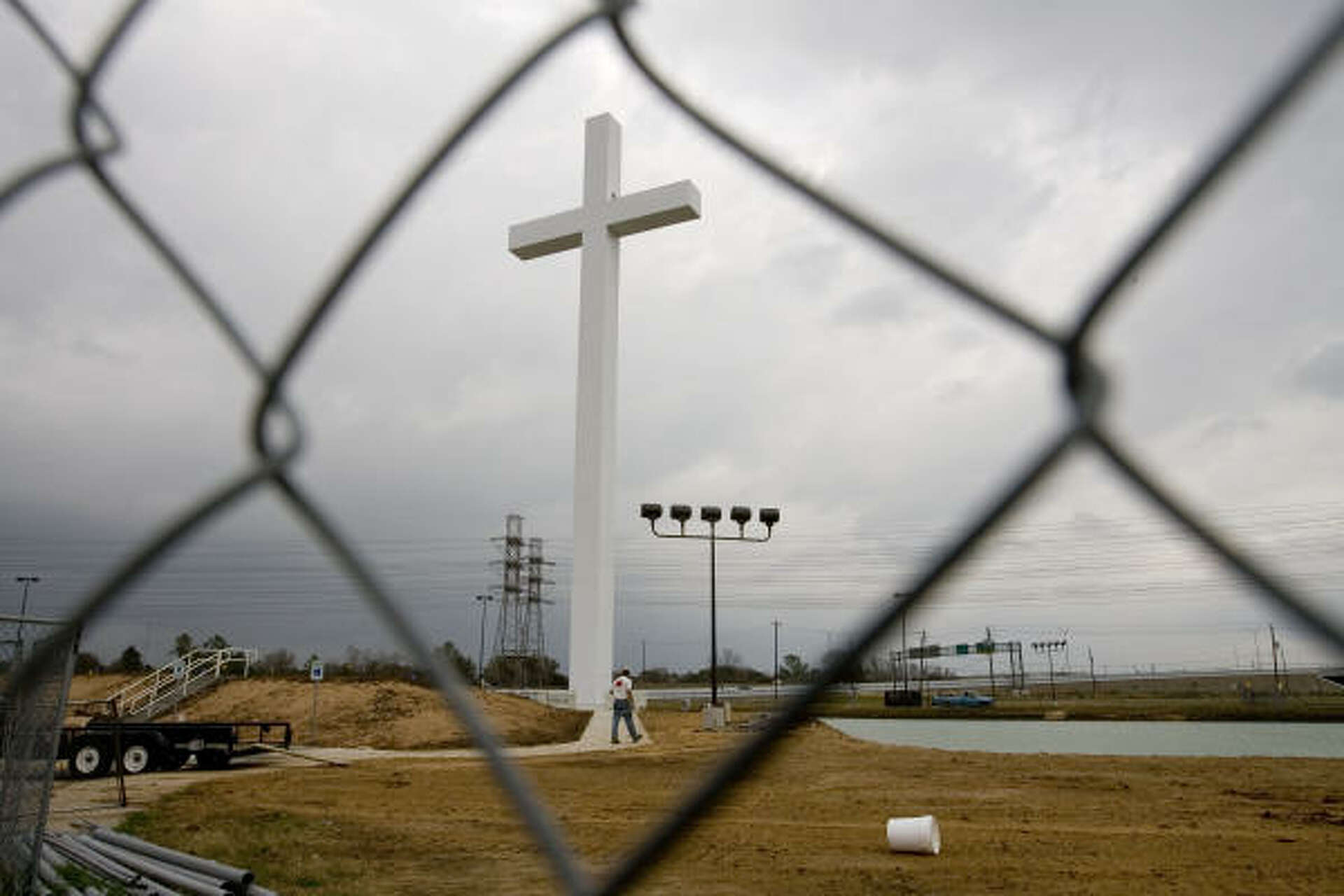 America's largest cross begins construction in Corpus Christi, Texas