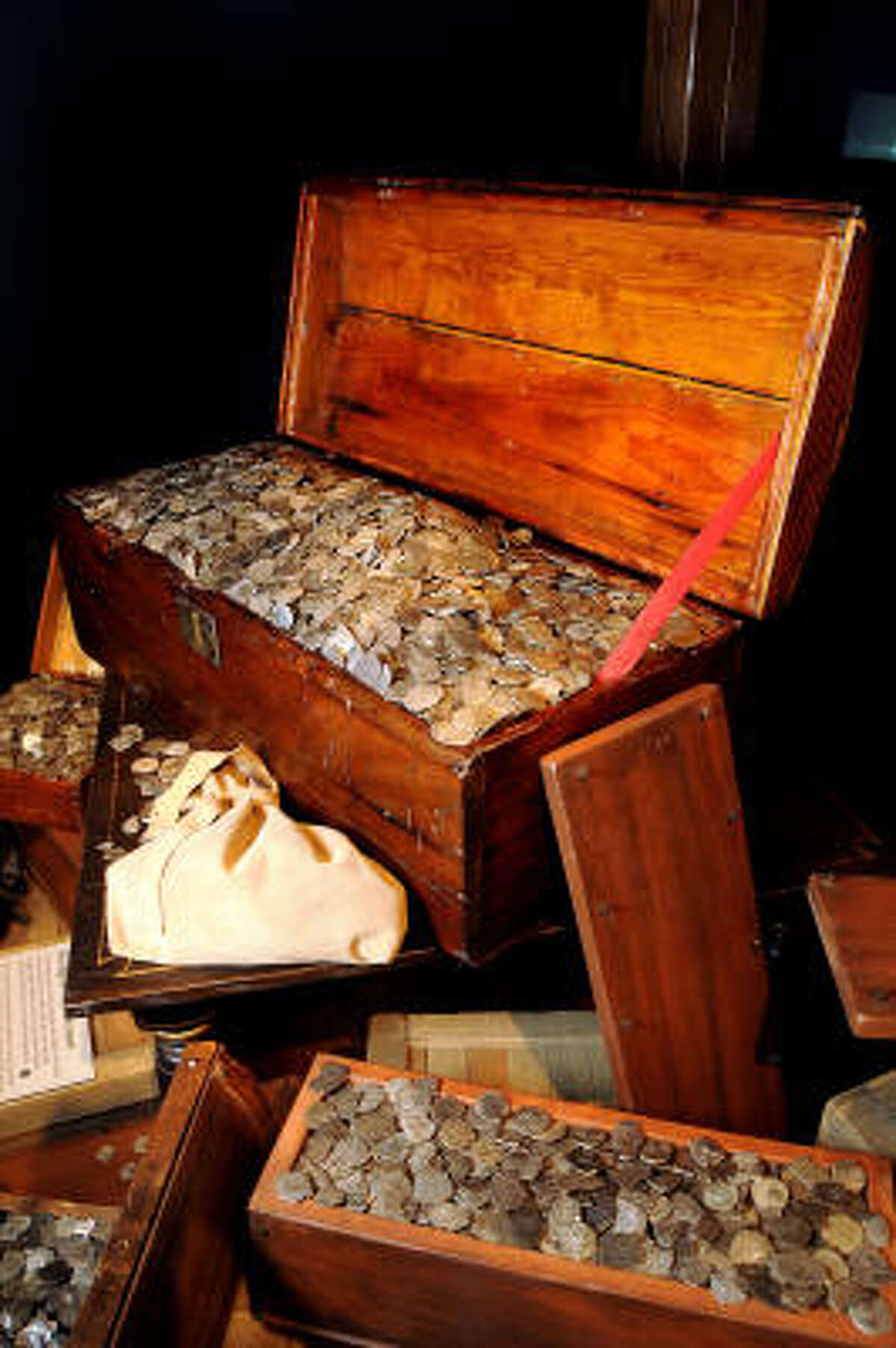 VIP sneak peek at HMNS 'Real Pirates' exhibit