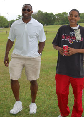 Solomon: 'Retired' QB still showing poise under pressure