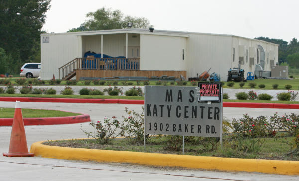 Not Ground Zero, but Katy mosque also stirs passions