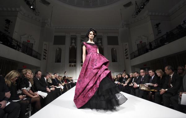 Legendary designer Oscar de la Renta still lives to learn