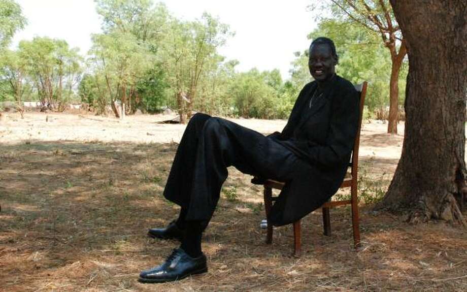 Manute Bol (1962-2010) - Houston Chronicle