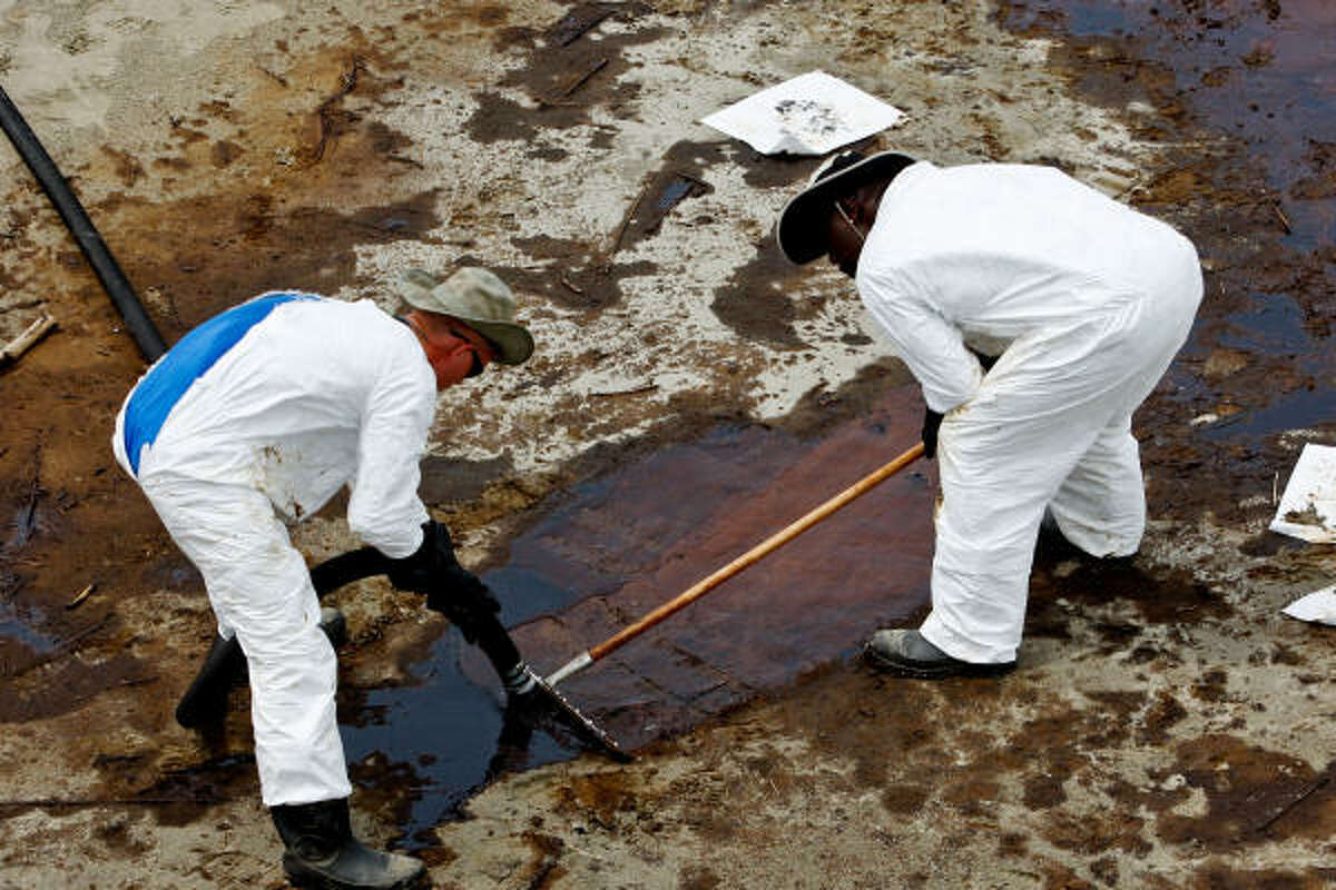 Cleaning up the oil spill