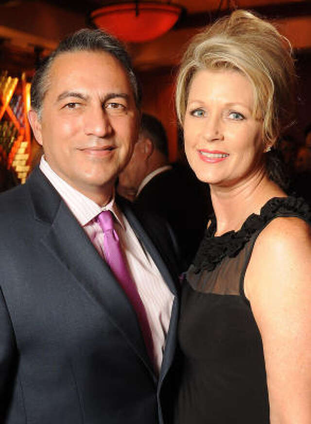 'Shades of Roses' dinner