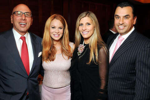 'Shades of Roses' dinner