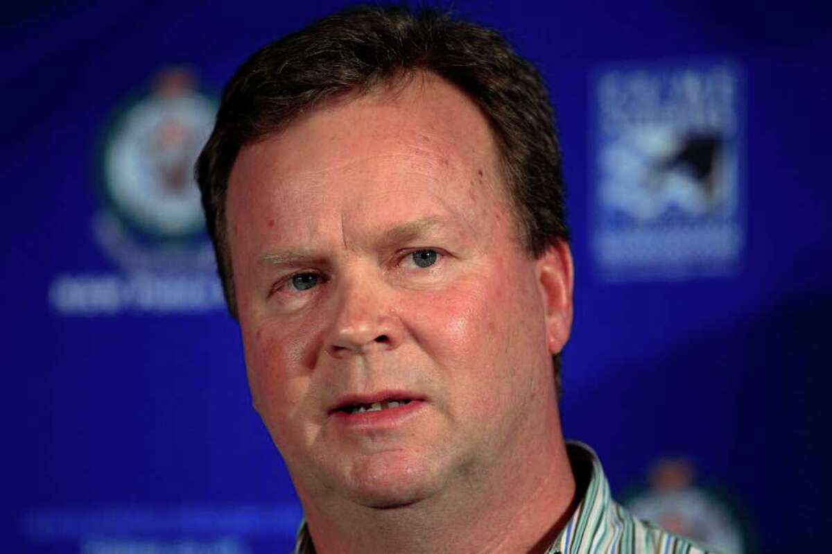 Australian police: Fake bomb placed on ex-Greenwich girl in extortion plot