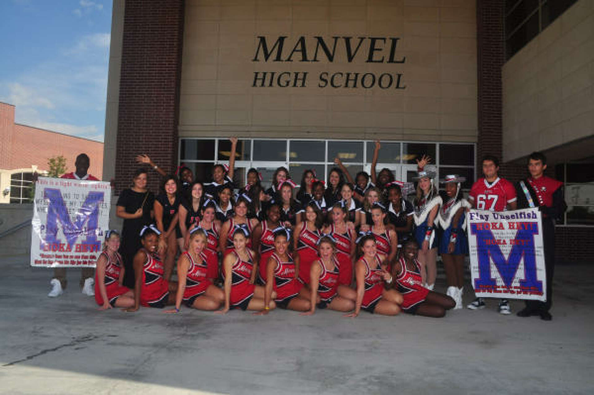 Manvel High students get chance to create their own traditions