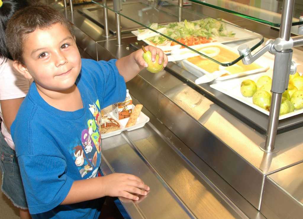 New program helps parents monitor students' lunch habits
