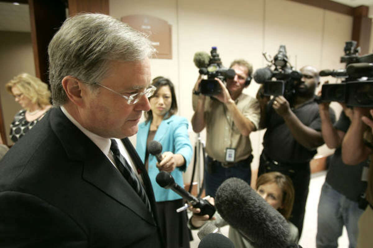 Expert in judge's daughter's case says fees went unpaid