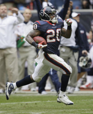 Slaton named NFL Offensive Rookie of the Month