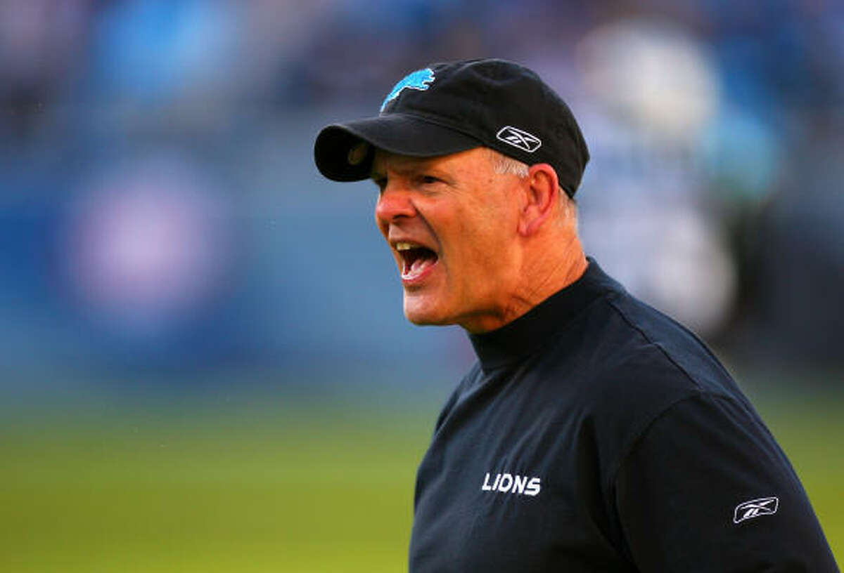 Ex-Lions coach meets with Texans about job