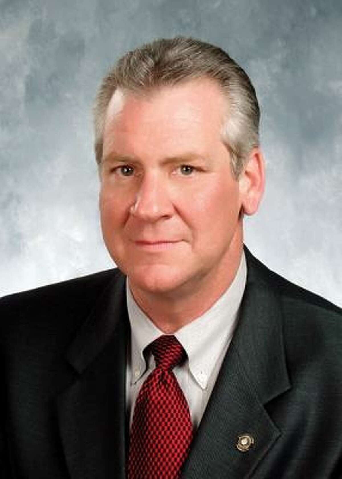 Smelley announces run for Precinct 4 county commissioner