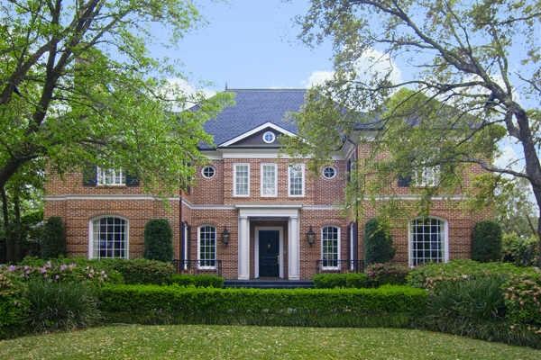 Early '90s River Oaks home captures classic charm of vintage designs