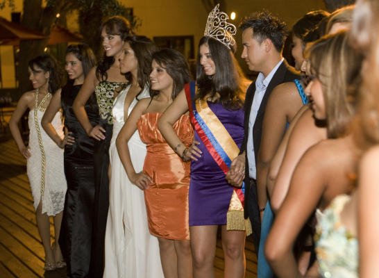 Houston pageant shows the beauty of Colombia