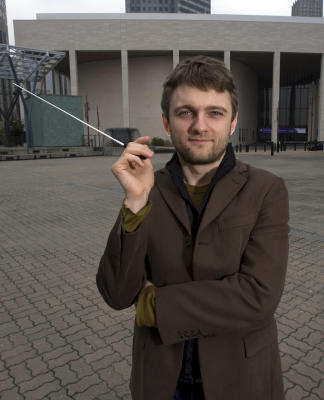 Ukrainian conductor to lead Houston Symphony