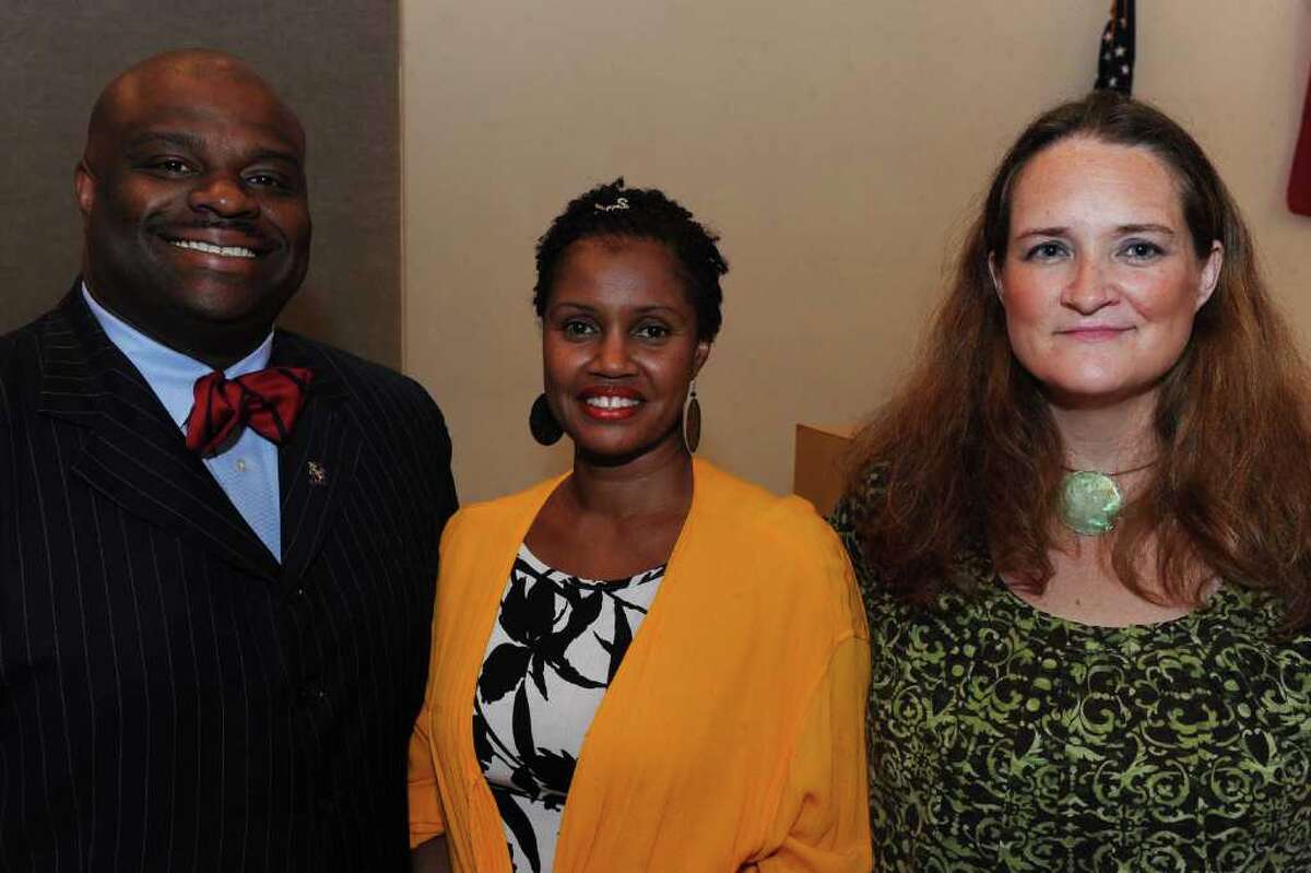 After anxious wait, Coleman announces new Bridgeport school board