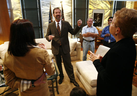 Garza says goodbye to U.S. Embassy in Mexico