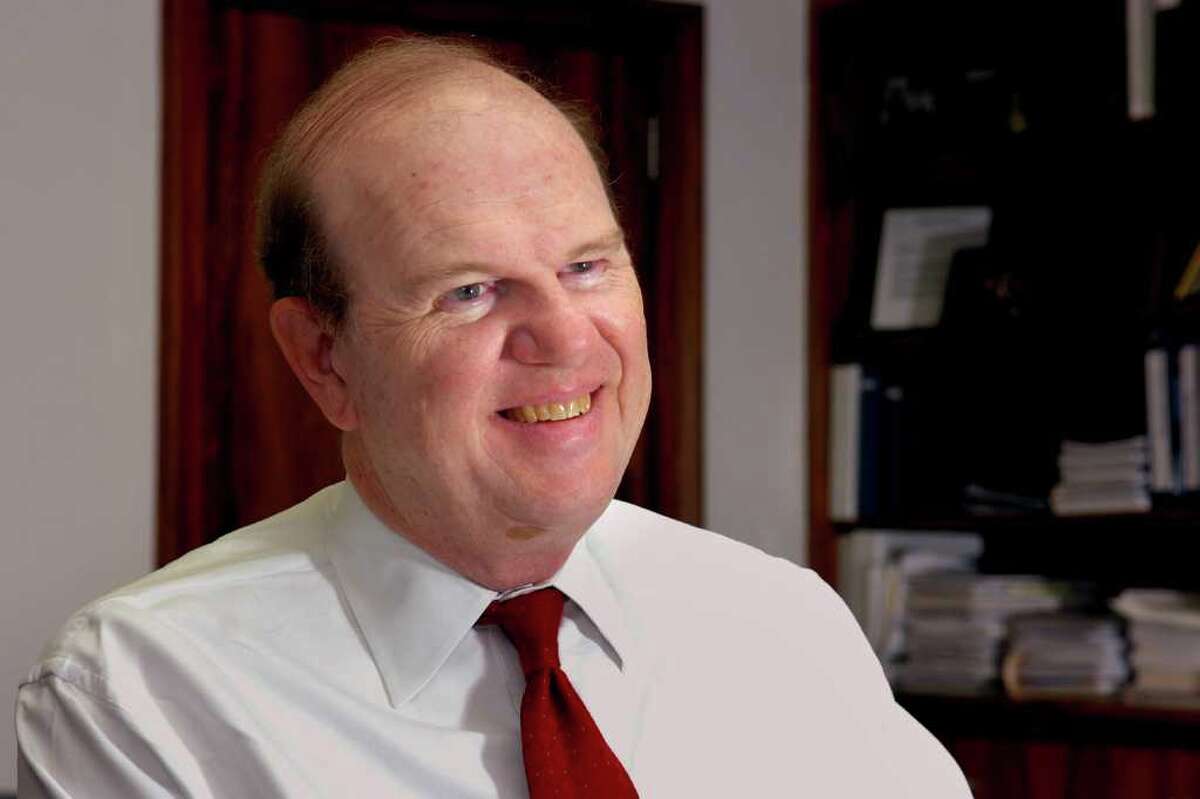 After anxious wait, Coleman announces new Bridgeport school board