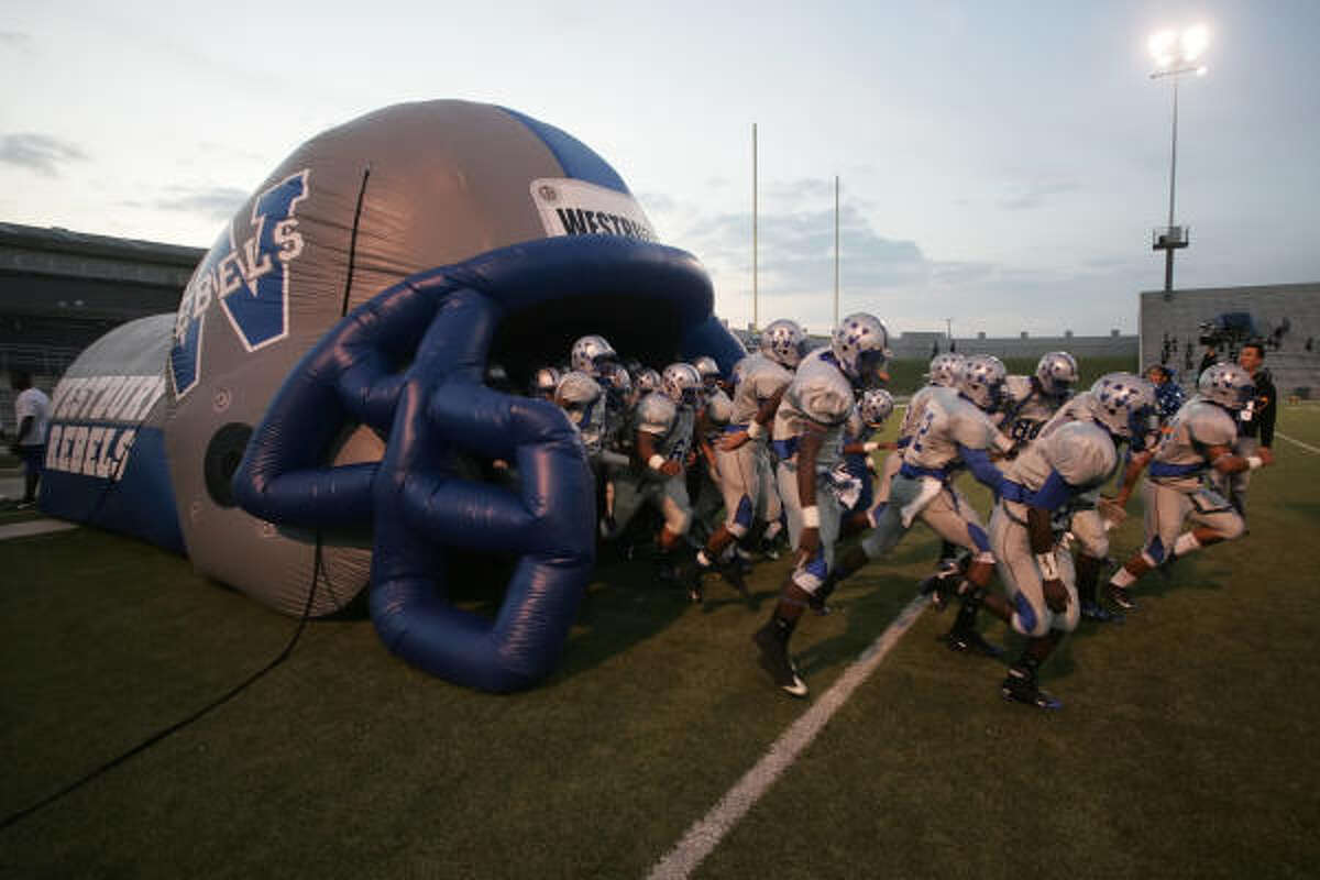 New HISD mascots: Huskies, Wolf Pack, Texans