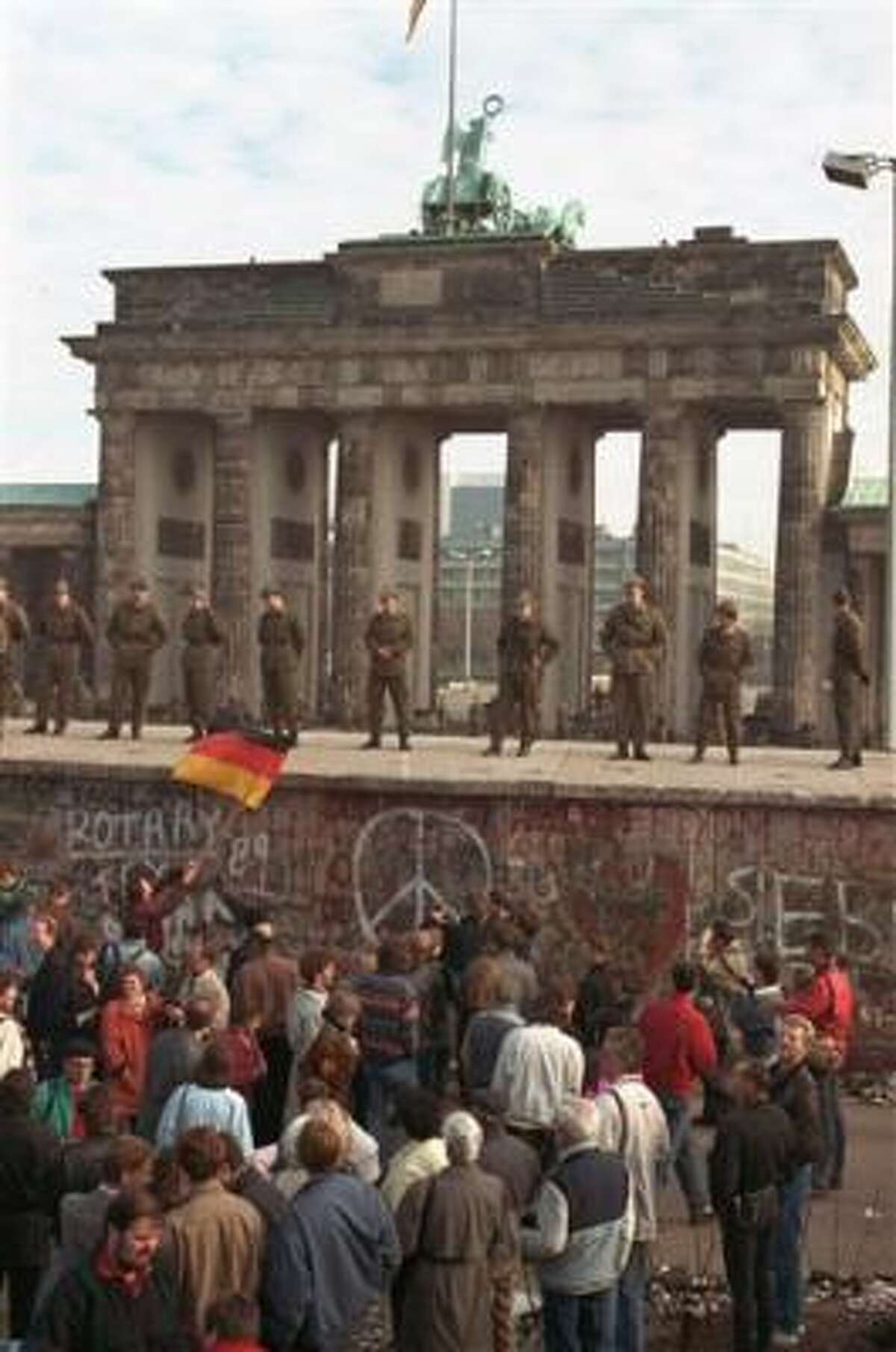 Global ceremonies to mark 25th anniversary of Berlin Wall's end
