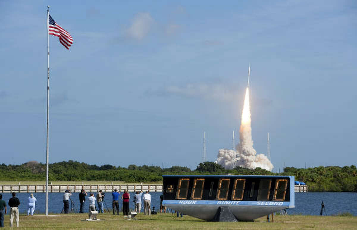 NASA successfully launches Ares 1-X